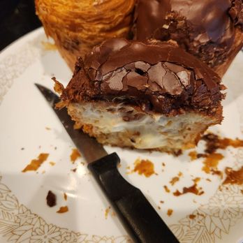 BORN & BREAD BAKEHOUSE - Updated July 2024 - 889 Photos & 368 Reviews ...