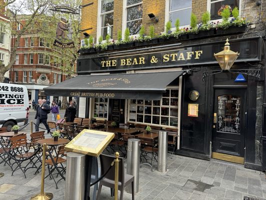 THE BEAR AND STAFF - Updated July 2025 - 61 Photos & 48 Reviews - 10-12 ...