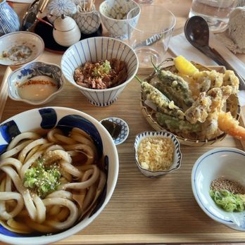 ZARU - Updated 2024 - 607 Photos & 170 Reviews - 1114 E Colonial Dr ...