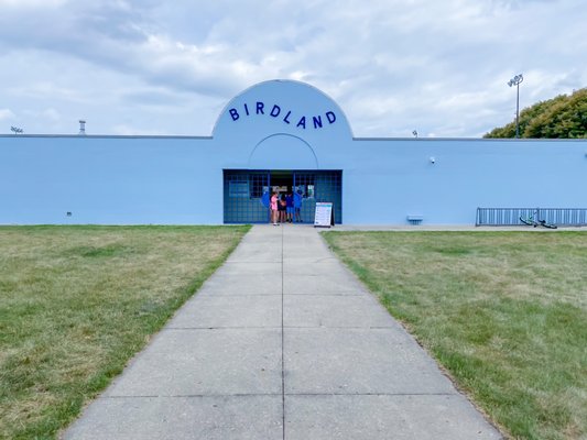 BIRDLAND POOL - Updated October 2025 - 300 Holcomb Ave, Des Moines ...