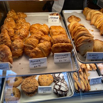 COLANGELO’S BAKERY - Updated July 2024 - 147 Photos & 114 Reviews - 207 ...
