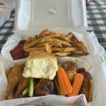 HILLBOYZ WING AND BURGER BAR - Updated January 2026 - 40 Photos & 16 ...