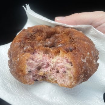 DUDE DONUT CITY - 25 Photos & 60 Reviews - 3997 Carson Dr SE, Salem ...