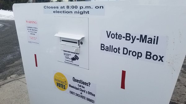 Z J LOUSSAC PUBLIC LIBRARY - Updated November 2025 - 44 Photos & 29 ...