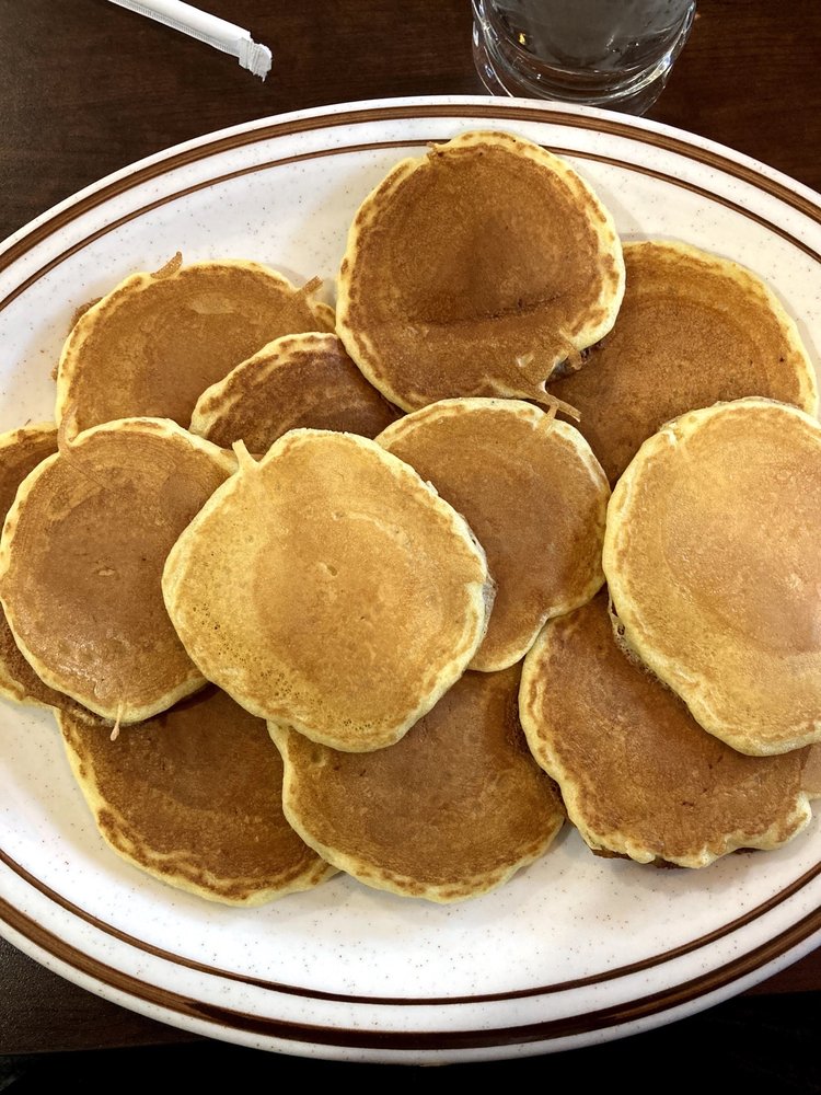 VALBROOK DINER - 146 Photos & 151 Reviews - 160 E Merrick Rd, Valley ...