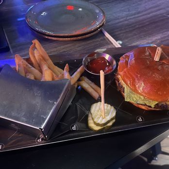 PUTTSHACK - ADDISON - 73 Photos & 44 Reviews - 5100 Belt Line Rd ...