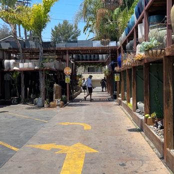 RESEDA DISCOUNT POTTERY & FOUNTAINS - Updated September 2024 - 322 ...