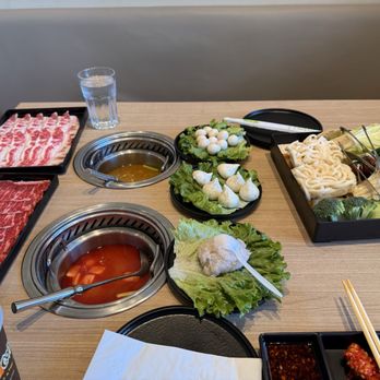 MUMU HOT POT - Updated April 2025 - 474 Photos & 246 Reviews - 5699 Bay ...