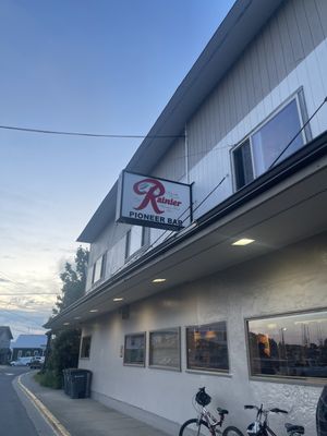 PIONEER BAR & LIQUOR STORE - Updated December 2024 - 20 Photos & 30 ...