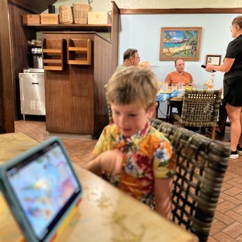 CASTAWAY CAFE - Updated September 2024 - 946 Photos & 1128 Reviews - 45 ...