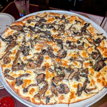 CHERRY’S HIGH DIVE - Updated April 2025 - 34 Photos & 18 Reviews - 488 ...