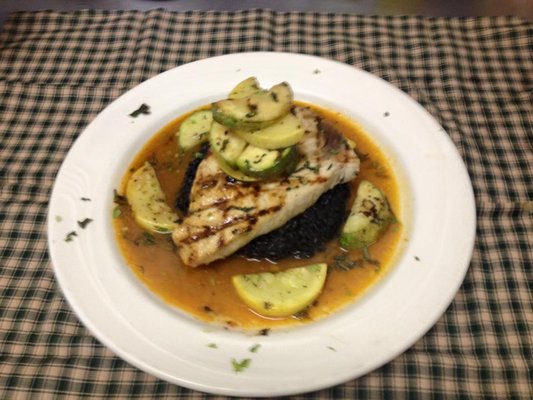 ROBIDEAU’S MAHOGANY RIDGE BAR AND GRILL - Updated December 2025 - 20 ...