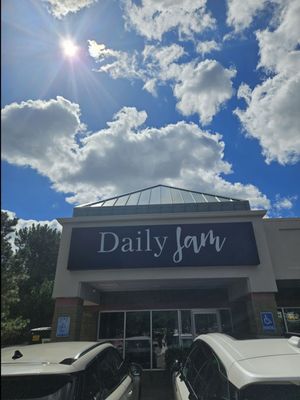 DAILY JAM - Updated September 2025 - 129 Photos & 97 Reviews - 37611 W ...