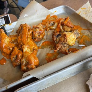 BUFFALO WILD WINGS - 93 Photos & 158 Reviews - Chicken Wings - 6000 ...