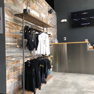 ANATOMY - MIDTOWN - 33 Photos & 24 Reviews - 3415 NE 2nd Ave, Miami, FL ...