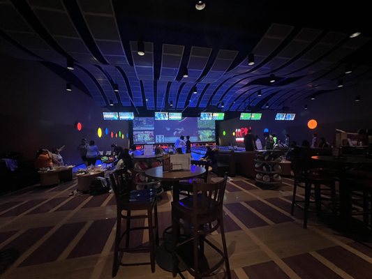 PINZ - Updated October 2025 - 100 Photos & 109 Reviews - 7520 32nd St N ...