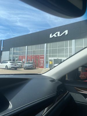 KALIDY KIA - Updated October 2025 - 41 Photos & 142 Reviews - 14205 ...