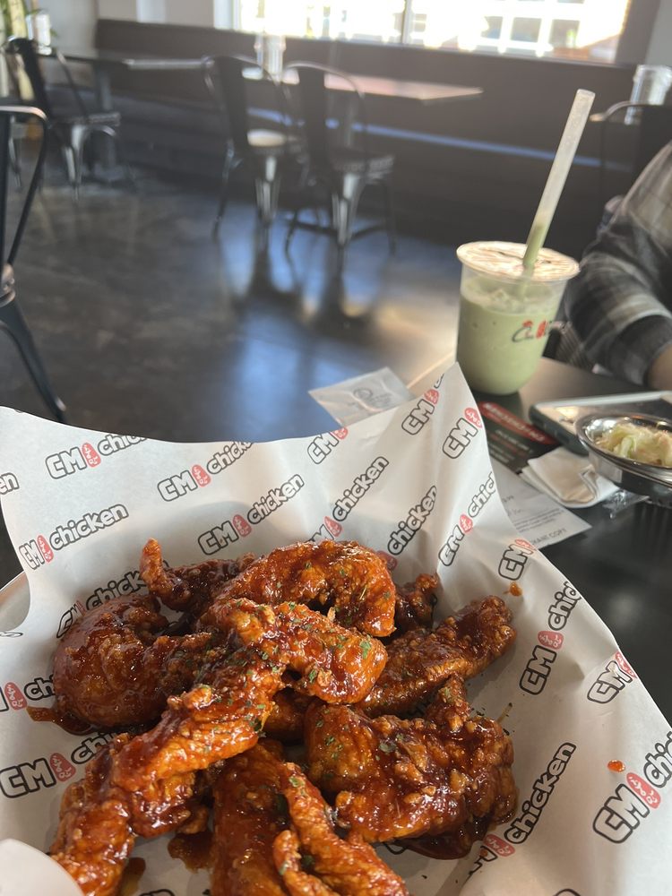 CM CHICKEN & BOBA - 69 Photos & 43 Reviews - Burgers - 1270 S Milwaukee ...