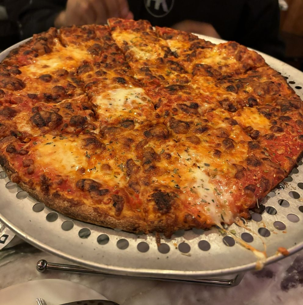 DANNY’S PIZZA TAVERN - Updated June 2024 - 29 Photos & 14 Reviews - 611 ...