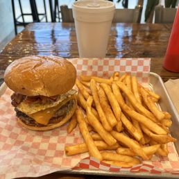 BURGER 82 - Updated January 2026 - 187 Photos & 204 Reviews - 880 W ...