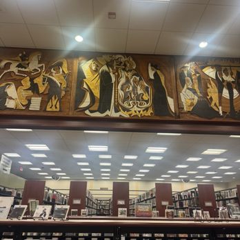 LEVITTOWN PUBLIC LIBRARY - Updated December 2025 - 21 Reviews - 1 ...