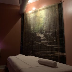 SUNNY MASSAGE - 10 Photos & 27 Reviews - Massage - 2854 W Armitage Ave ...