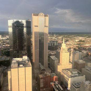 MONARCH - Updated July 2025 - 2536 Photos & 912 Reviews - 1401 Elm St ...