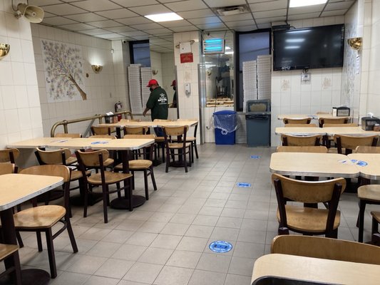 FAMOUS ORIGINAL RAY’S PIZZA - Updated June 2024 - 312 Photos & 495 ...