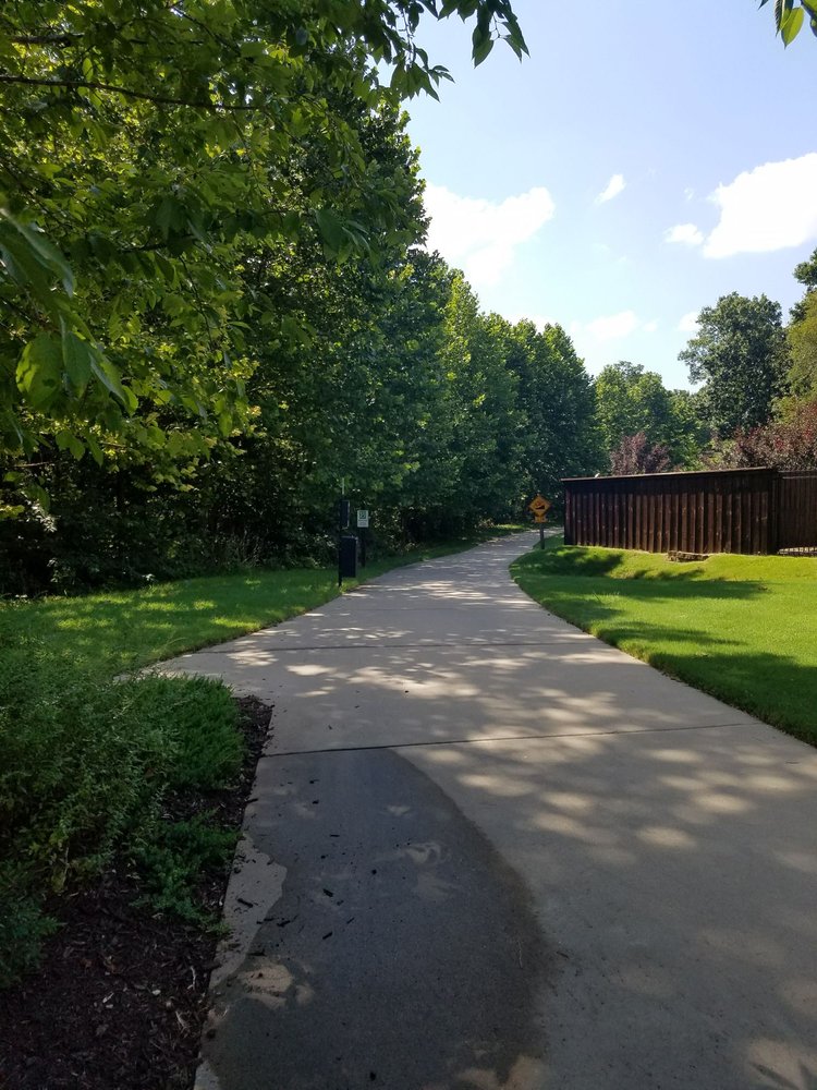 ENFIELD PARK - Updated March 2025 - 1205 NE Waverly Way, Bentonville ...