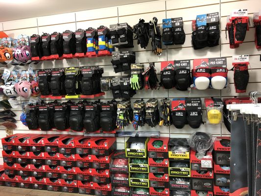 HIGH FIVE SKATE SHOP - 236 Photos & 19 Reviews - 315 Lincoln Rd, Miami ...