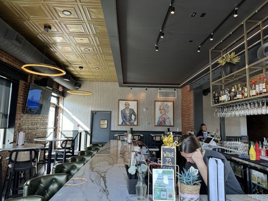 SIPS ON 10TH - Updated December 2025 - 230 Photos & 102 Reviews - 1022 ...