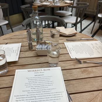 MERRION ROW HOTEL AND PUBLIC HOUSE - Updated January 2025 - 121 Photos ...