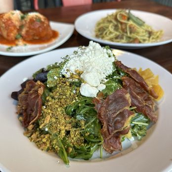 SQUARE PEG PIZZERIA - Updated December 2025 - 10 Photos - 320 Howe Ave ...