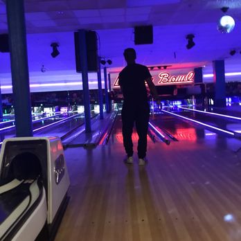 GARDEN BOWL - Updated October 2025 - 70 Photos & 76 Reviews - 4120 ...