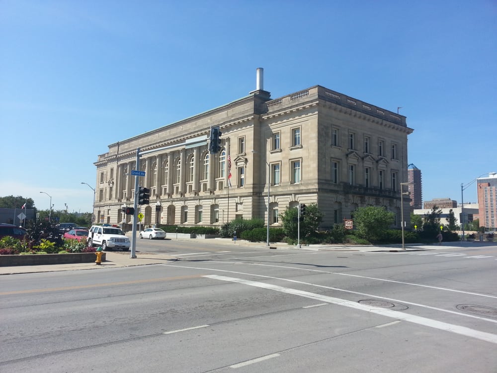 DES MOINES CITY HALL - Updated May 2025 - 400 Robert D Ray Dr, Des ...