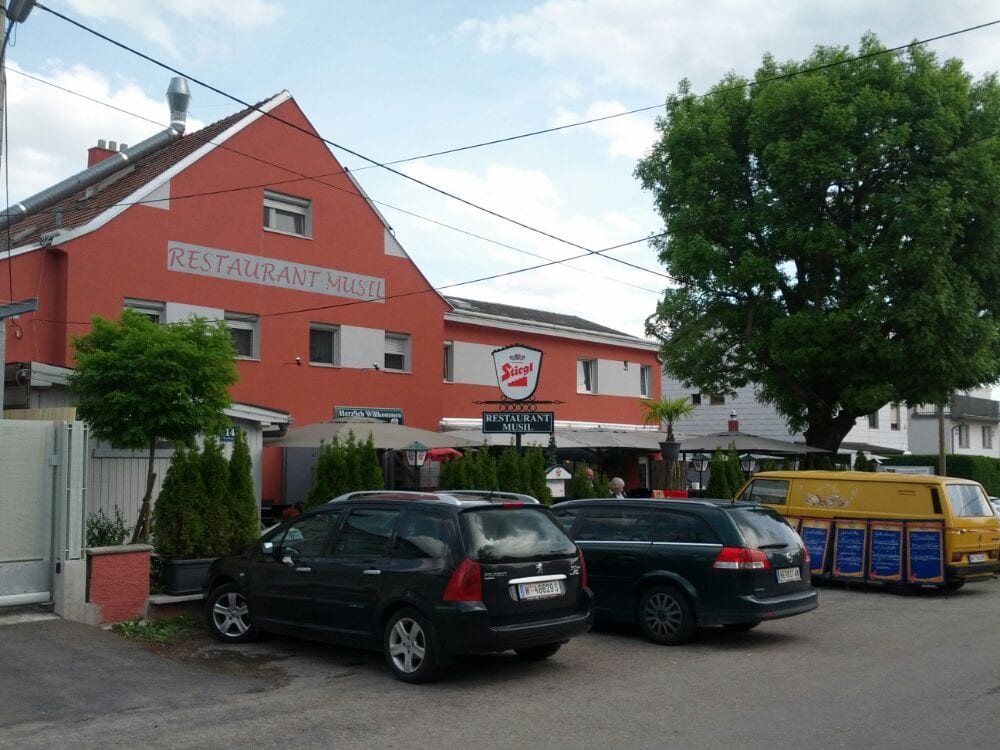 RESTAURANT MUSIL - Braillegasse 14, Wien, Austria - Austrian ...