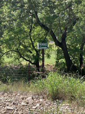 SCHITZ CREEK DISTILLERY & BREWERY - Updated May 2025 - 14 Photos - 101 ...