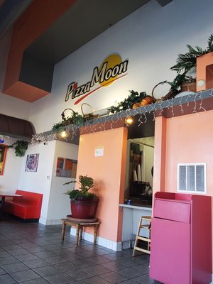 PIZZA MOON - Updated August 2025 - 46 Photos & 118 Reviews - 2619 S ...