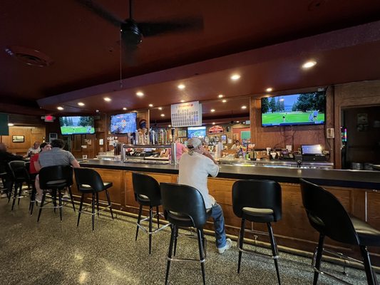 FIFTH QUARTER & PRESS ROOM EATERY - Updated March 2025 - 50 Photos & 98 ...