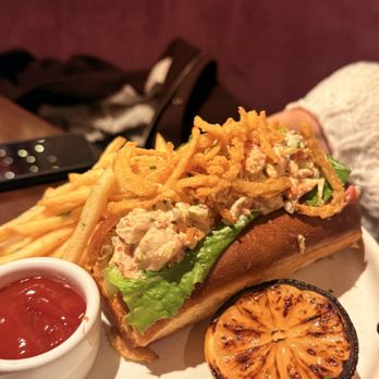 HUBBARD INN - Updated December 2025 - 578 Photos & 301 Reviews - 110 W ...