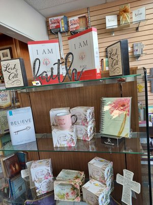 LIGHTHOUSE CHRISTIAN STORES - Updated December 2025 - 22 Photos - 18647 ...