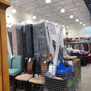 GOODWILL INDUSTRIES-SUNCOAST - Updated October 2025 - 73 Photos & 49 ...