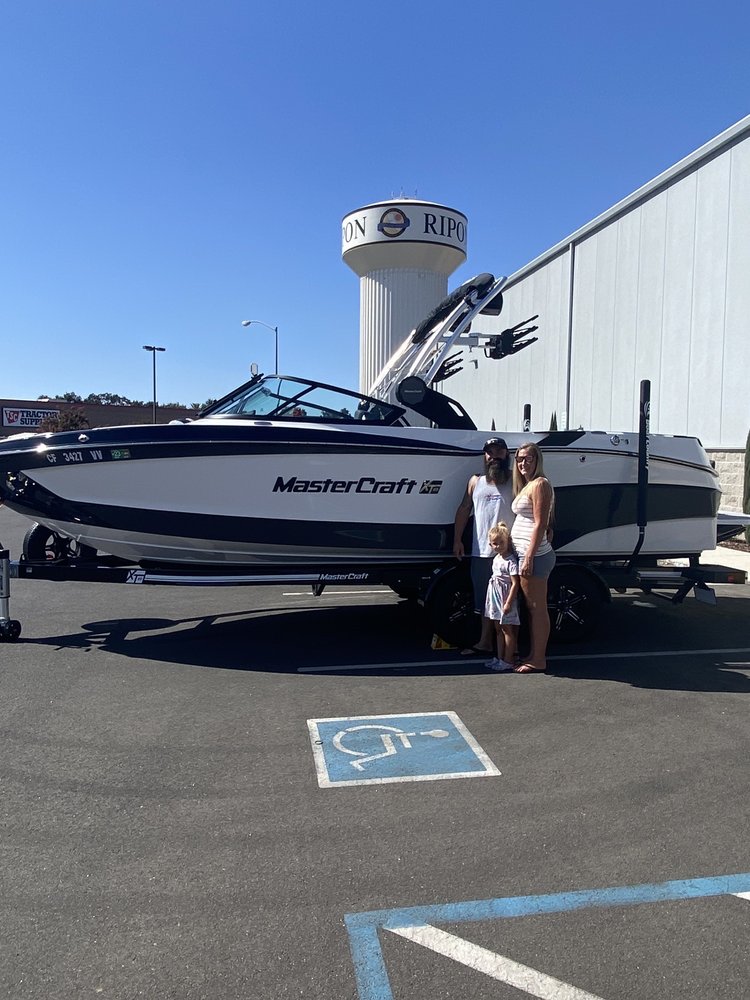 BOAT COUNTRY - Updated August 2025 - 12 Photos & 47 Reviews - 850 Kamps ...