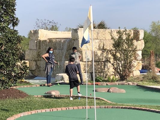 LONGVIEW GREENS MINIATURE GOLFING - Updated March 2025 - 72 Photos & 24 ...