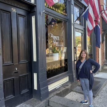 HONEYBEE RESTAURANT - Updated October 2025 - 29 Photos & 33 Reviews ...