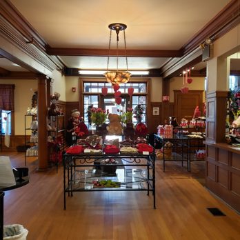 HEBERT CANDIES - Updated June 2024 - 76 Photos & 53 Reviews - 574 ...