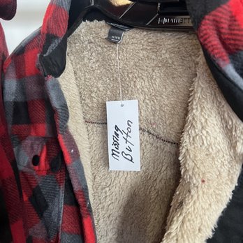 GOODWILL STORE & DONATION CENTER - Updated November 2025 - 135 Photos ...