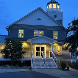THE LIGHTHOUSE RESTAURANT & DOCK BAR - Updated May 2025 - 538 Photos ...