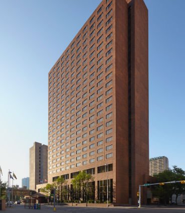 DELTA HOTELS CALGARY DOWNTOWN - Updated May 2026 - 95 Photos & 40 ...
