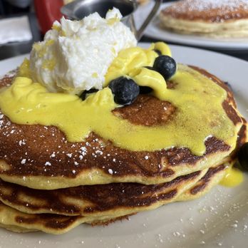 BEA BEA’S - Updated June 2024 - 5103 Photos & 4493 Reviews - 353 N Pass ...